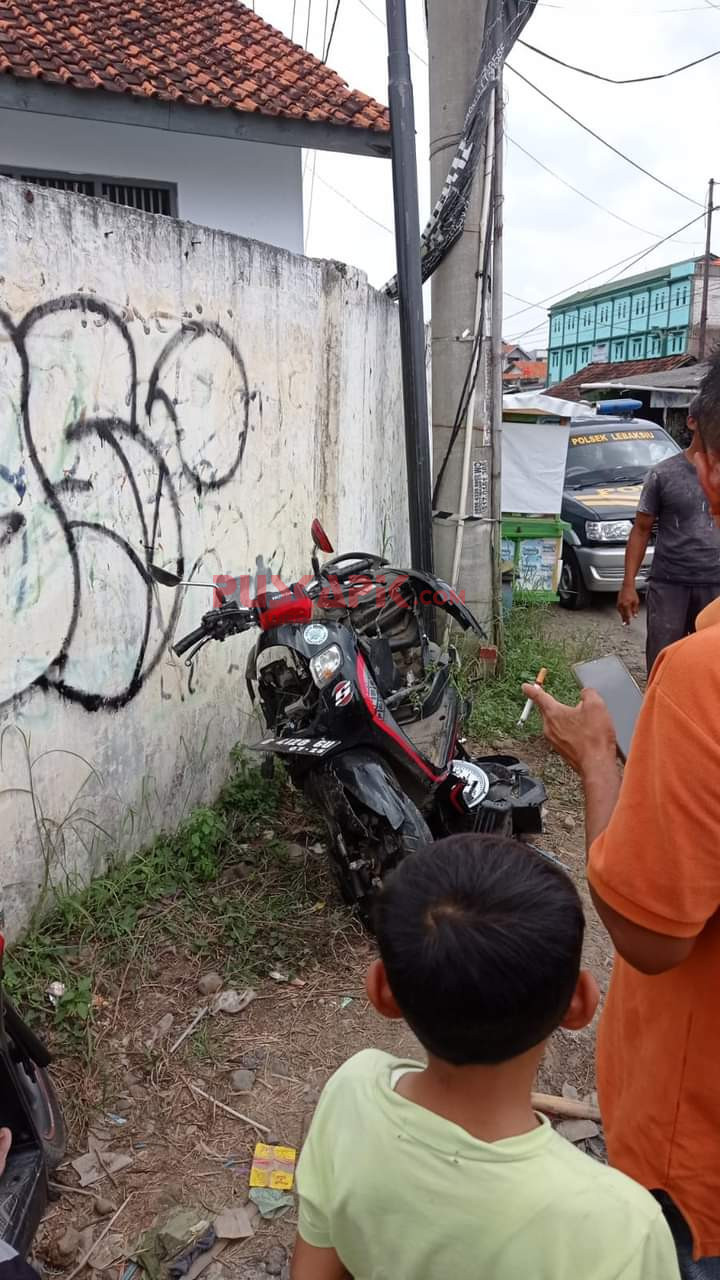 Dua Pelajar MTs Meninggal Tertabrak KA Joglosemarkerto Dua Pelajar MTs Meninggal Tertabrak KA Joglosemarkerto